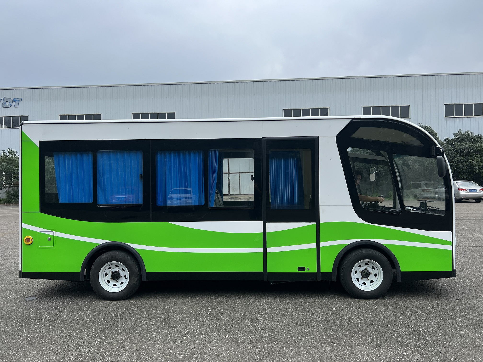 220V Long Range 17 Seats School Mini Electric Bus