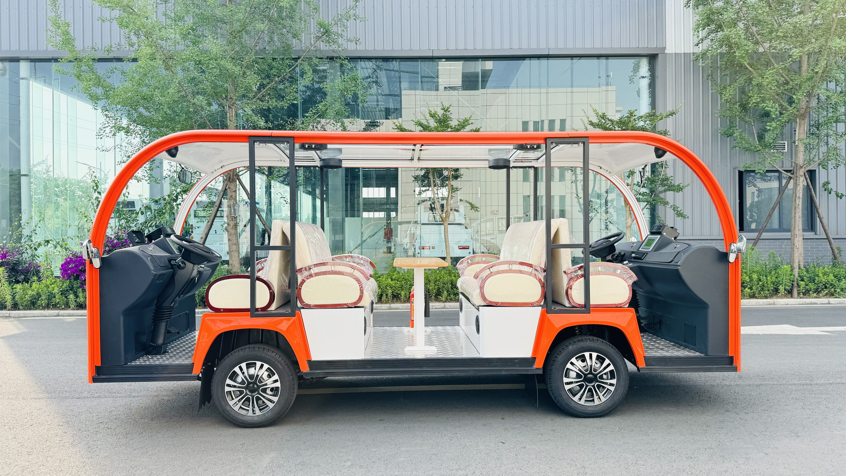 Beautiful New Style Electric Double-haed Car with 10 Seats